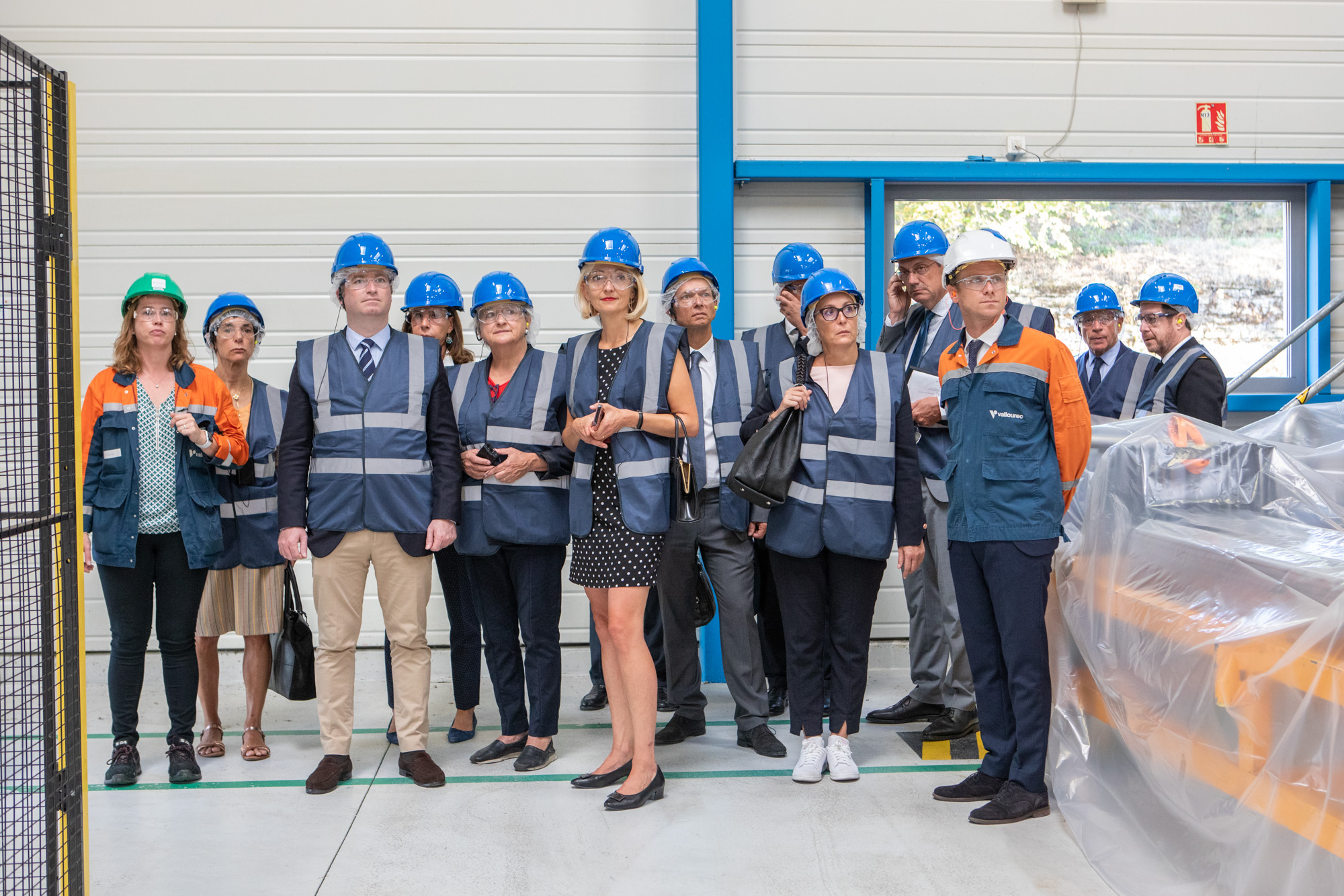 Eleven ambassadors in an official visit to the Valinox site in Montbard - Vallourec